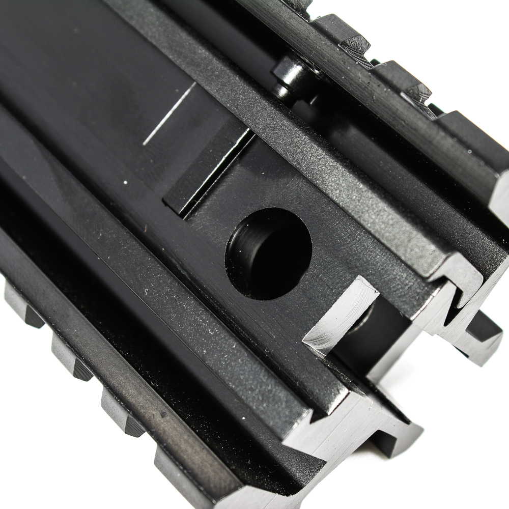 AR-15 Flat Top Tri-rail Riser Mount